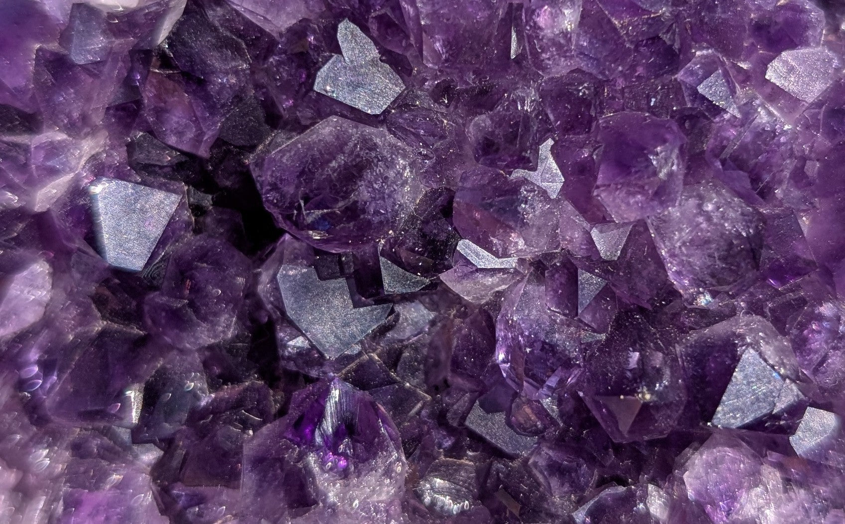 Amethyst – Crystal Grotto